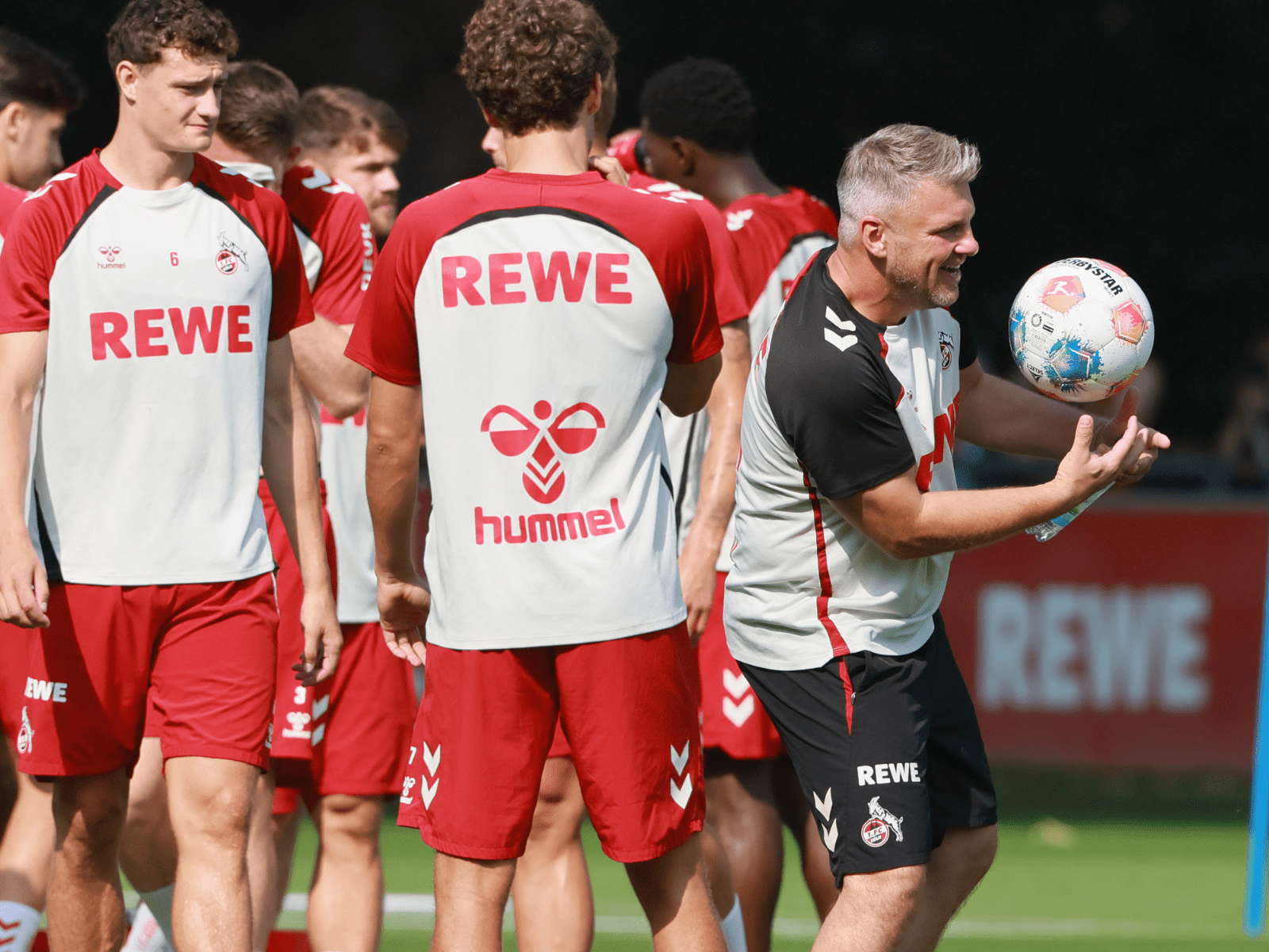 Wer überträgt das DFB-Pokal-Spiel 1. FC Köln gegen Regensburg?